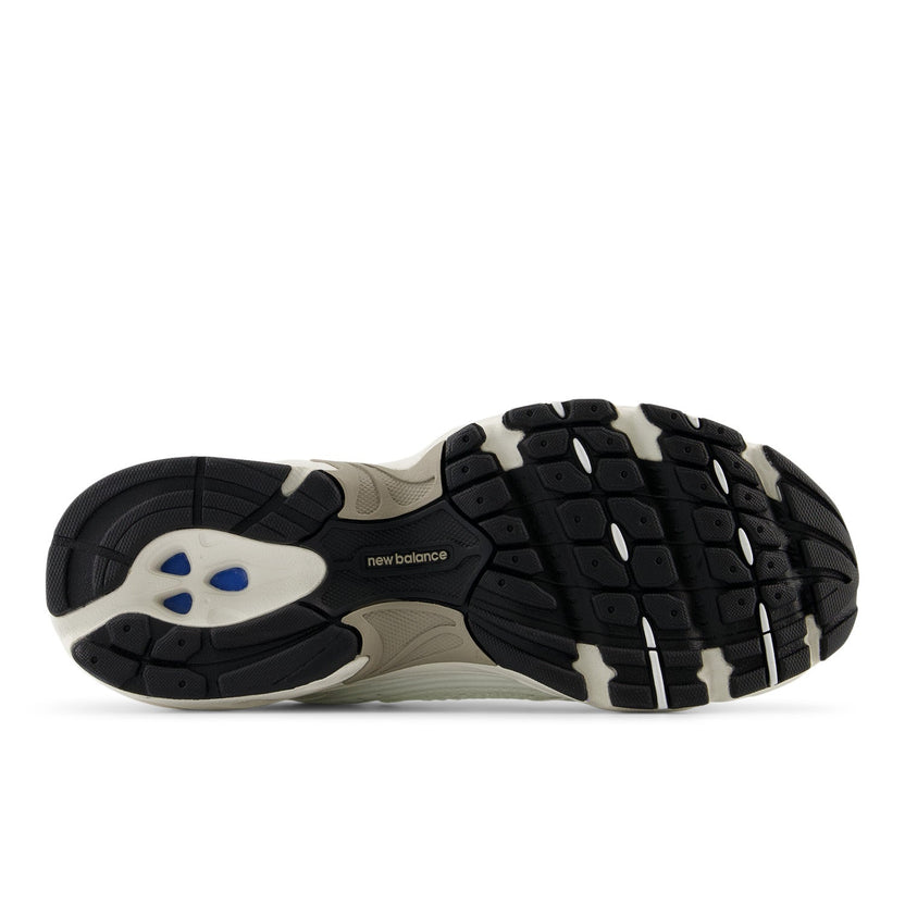 530 - New Balance – The Box Peru